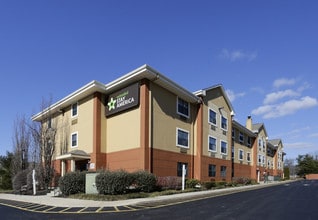 Ethel R. Lawrence III Apartments | Mount Laurel, NJ Apartments For Rent