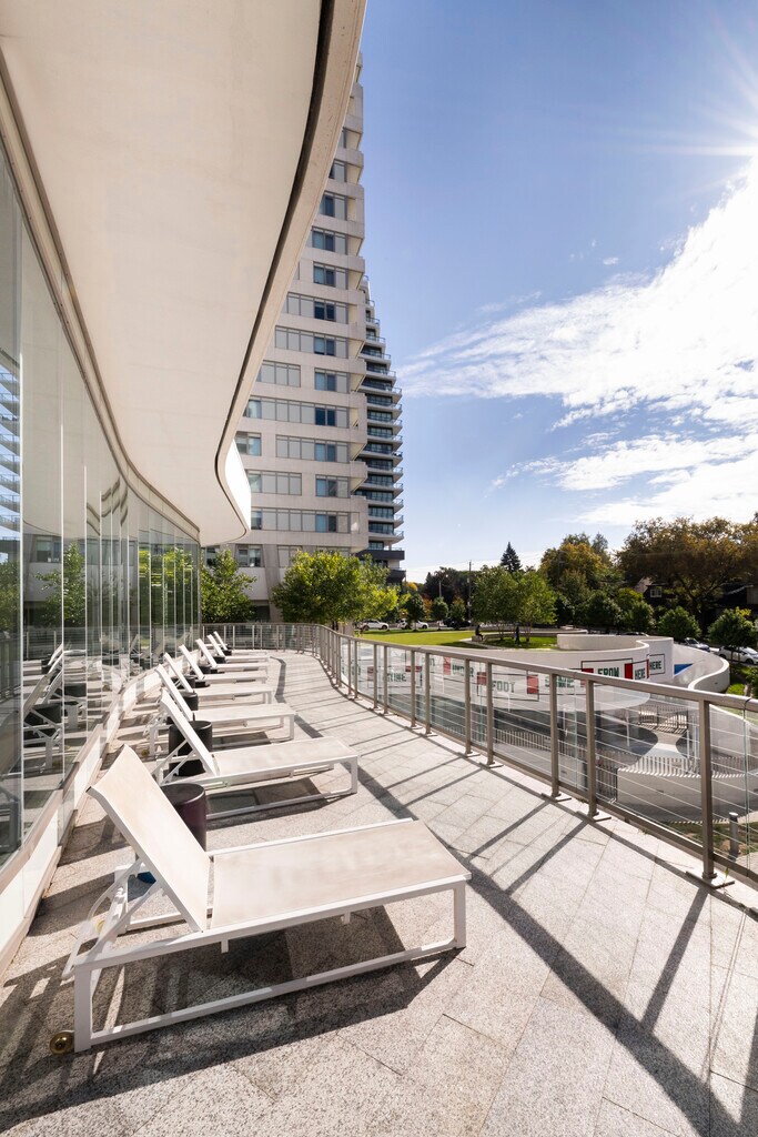 Lillian Park Apartments in Toronto, ON | ApartmentHomeLiving.com