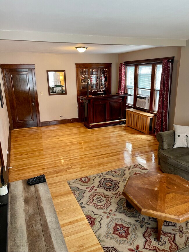 17 Rena St | Rentals in Worcester, MA