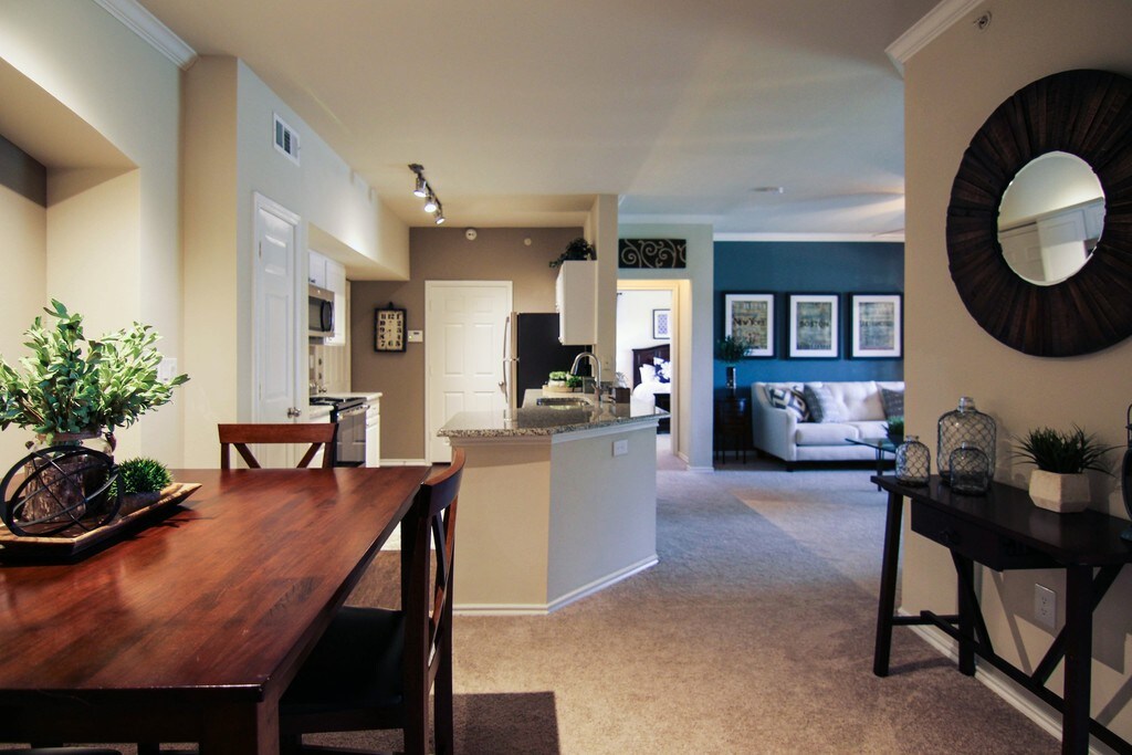 Andalusian Gate | Dallas, TX Apartments