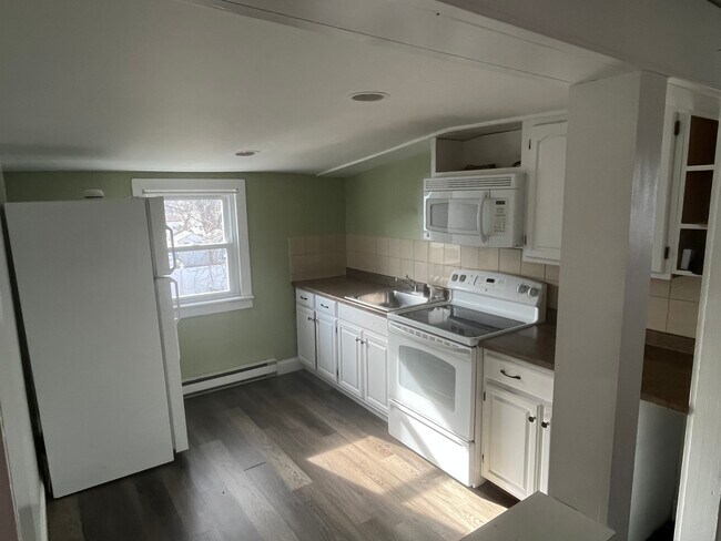 416 Logan Ave | Rentals in Croydon, PA