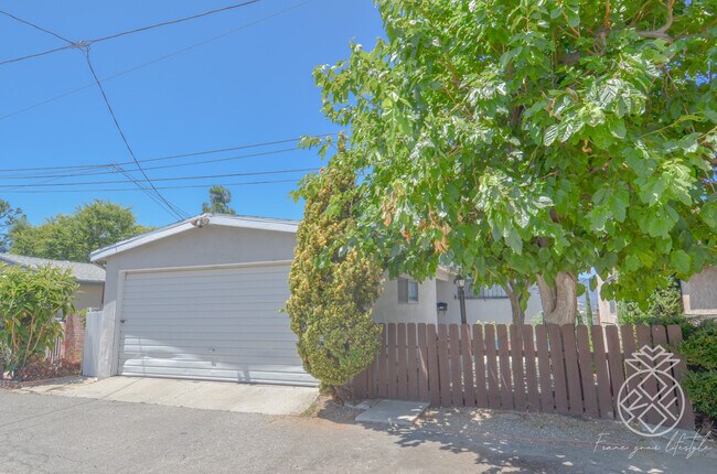 5121 Irvington Pl | Rentals in Los Angeles, CA