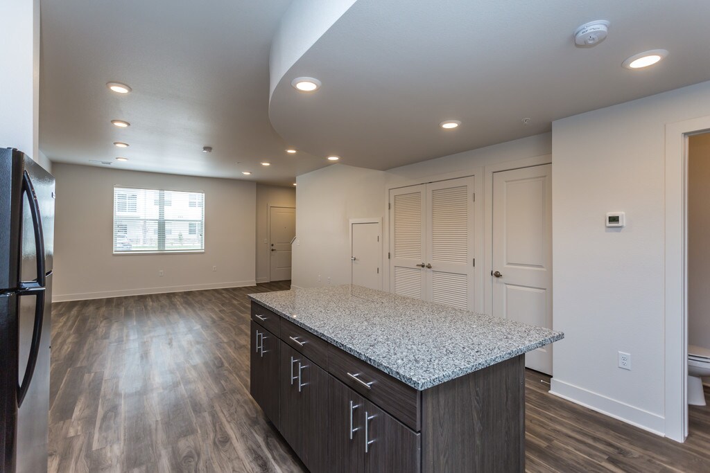 Pinyon Pointe Apartments | Loveland, CO Apartments