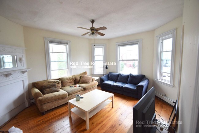 27 Hurd Rd-Unit -ROOMS FOR RENT | Rentals in Brookline, MA