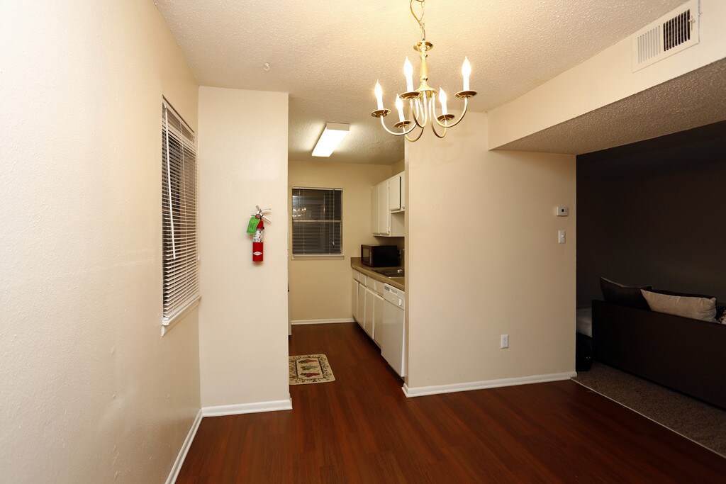 Landmark | Clinton, MS Apartments