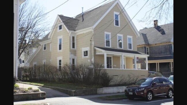 685 Maple Street | Rentals in Manchester, NH