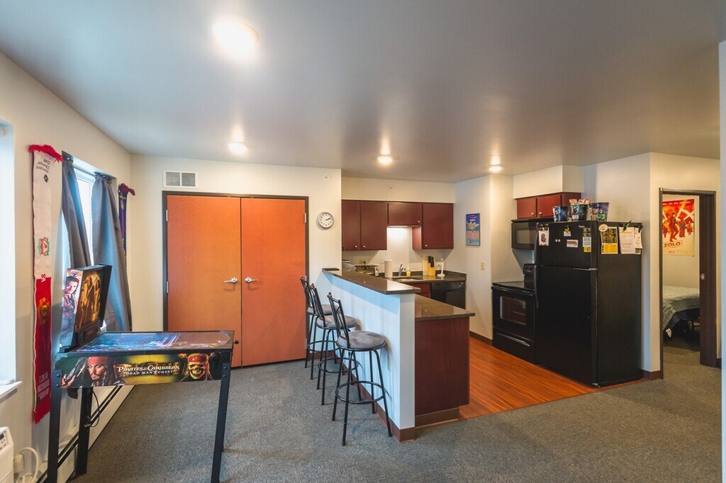 The Elements - E2 Apartments | Houghton, MI Apartments For Rent