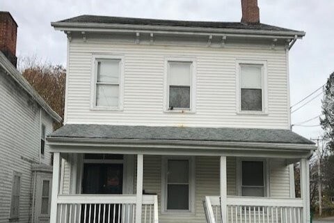 53 S Clinton St | Rentals in Poughkeepsie, NY