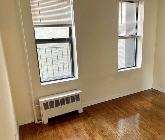 1372 1st Avenue | Rentals in New York, NY