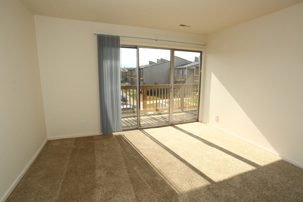 Perry Place Apartments | Grand Blanc, MI Apartments