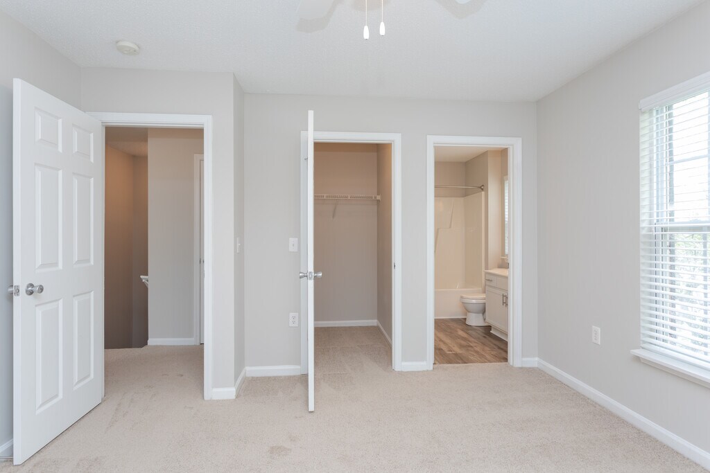 Summerlin Ridge Apartments in Winston-Salem, NC | ApartmentHomeLiving.com