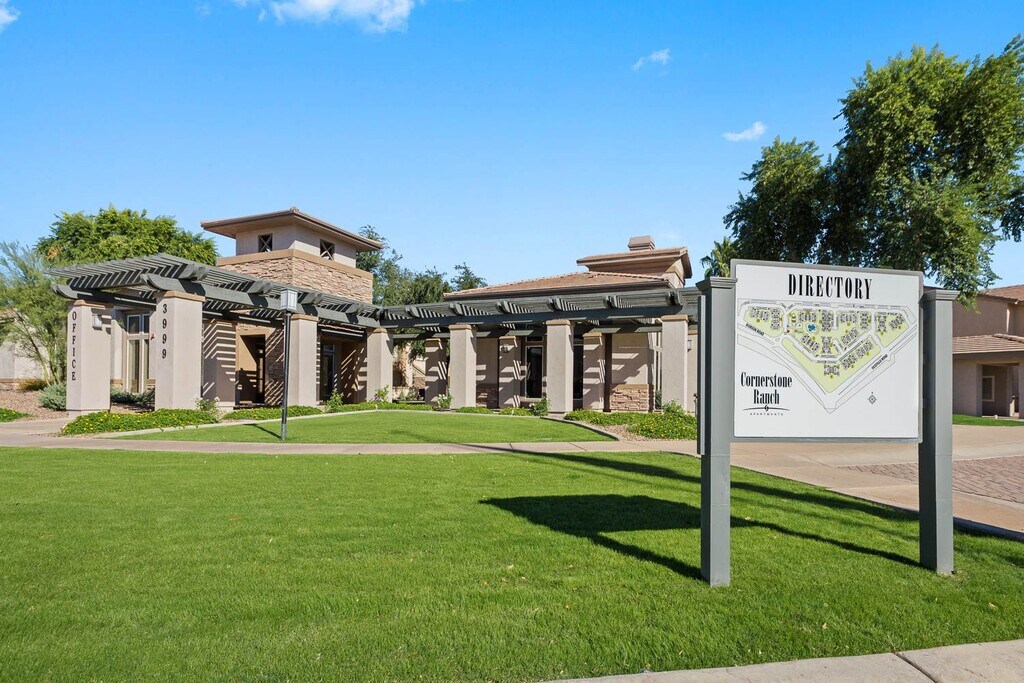 Cornerstone Ranch Apartments in Chandler, AZ | ApartmentHomeLiving.com
