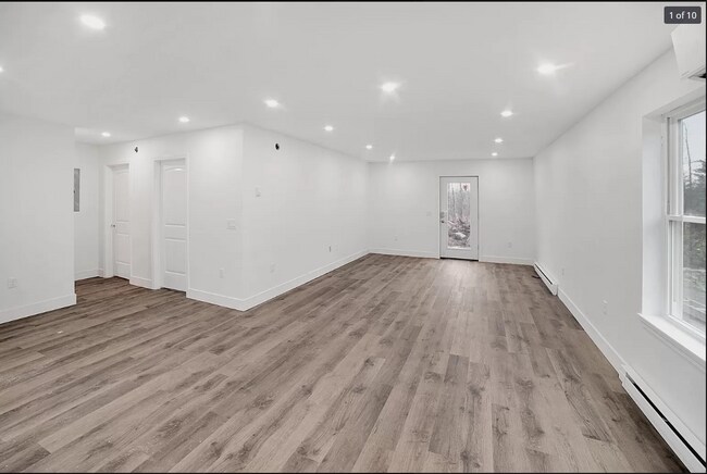 18 Blake Ct | Rentals in Orono, ME