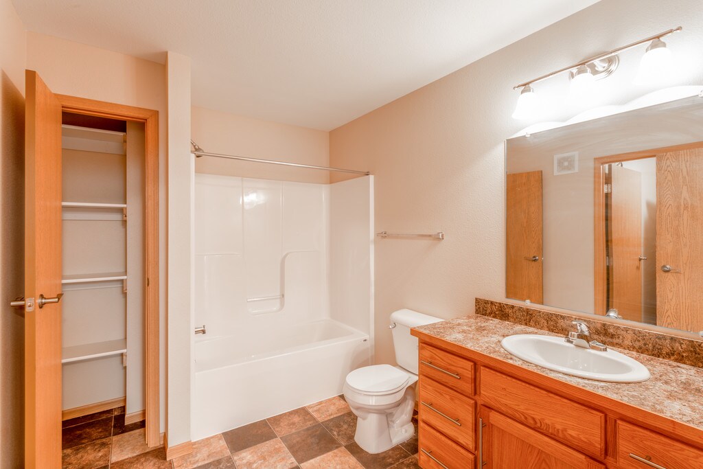 Corner View Apartments | Mandan, ND Apartments