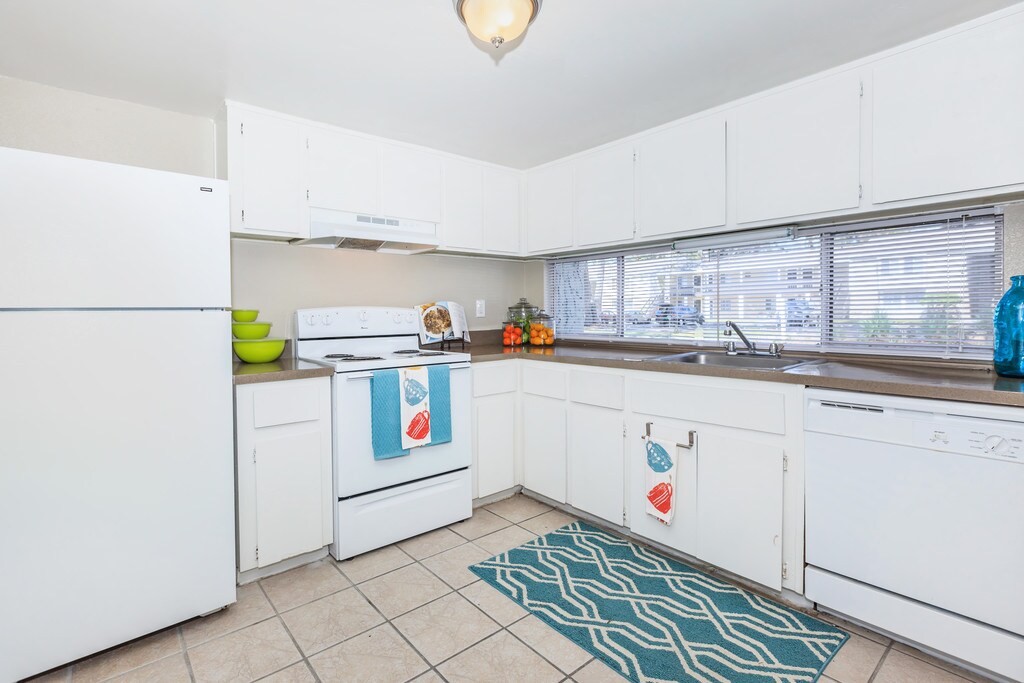 The Element at River Pointe | Jacksonville, FL Apartments