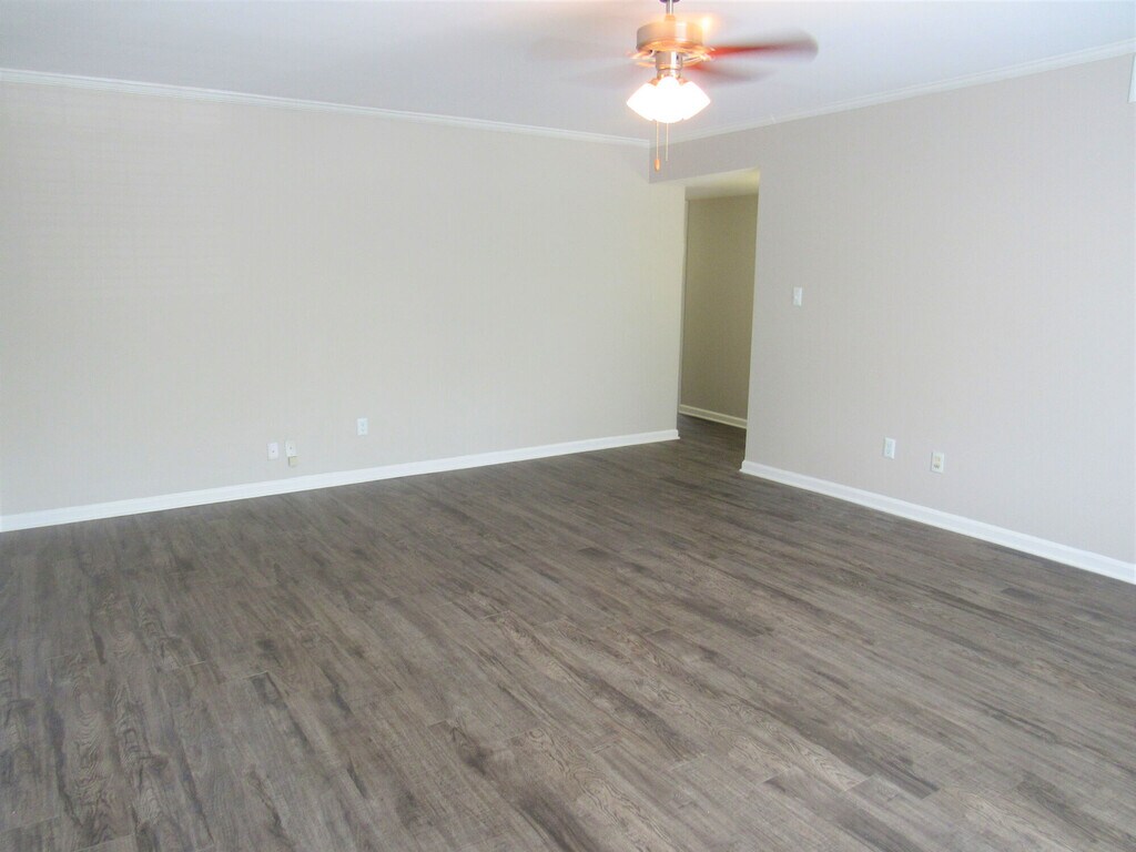 Legacy at Tech Center Apartments in Newport News, VA ...