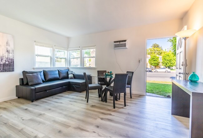 5103 Laurel Canyon Blvd | Rentals in Los Angeles, CA