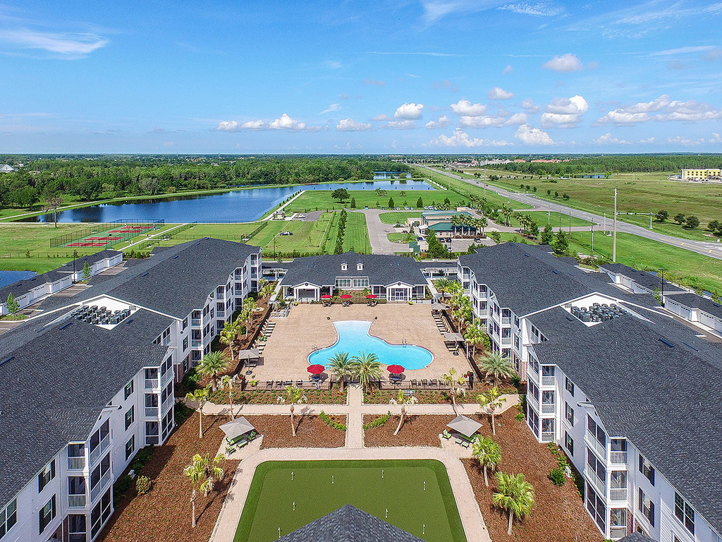 The Retreat at Trinity Apartments in Trinity, FL | ApartmentHomeLiving.com