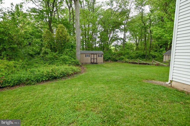 525 Corinthian Ave | Rentals in Essington, PA