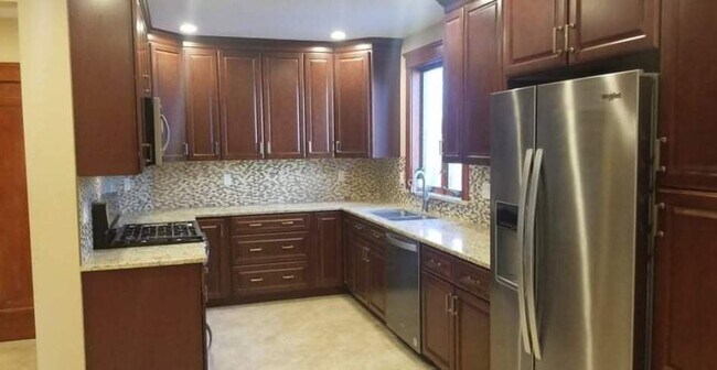 44 Cedar St | Rentals in Salem, MA