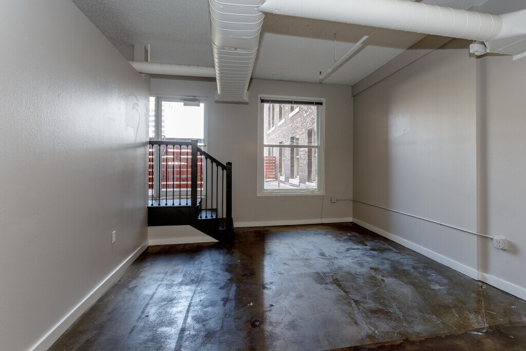 KC Loft Central | Kansas City, MO Apartments