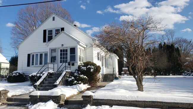 40 Angelo St | Rentals in Worcester, MA