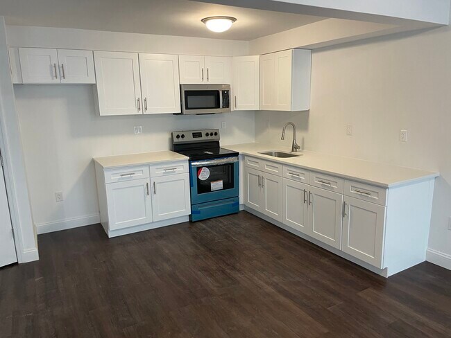 7318 Yellowstone Blvd Apartments and Nearby Forest Hills Apartments For ...