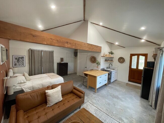 685 Sebastopol St | Rentals in Claremont, CA