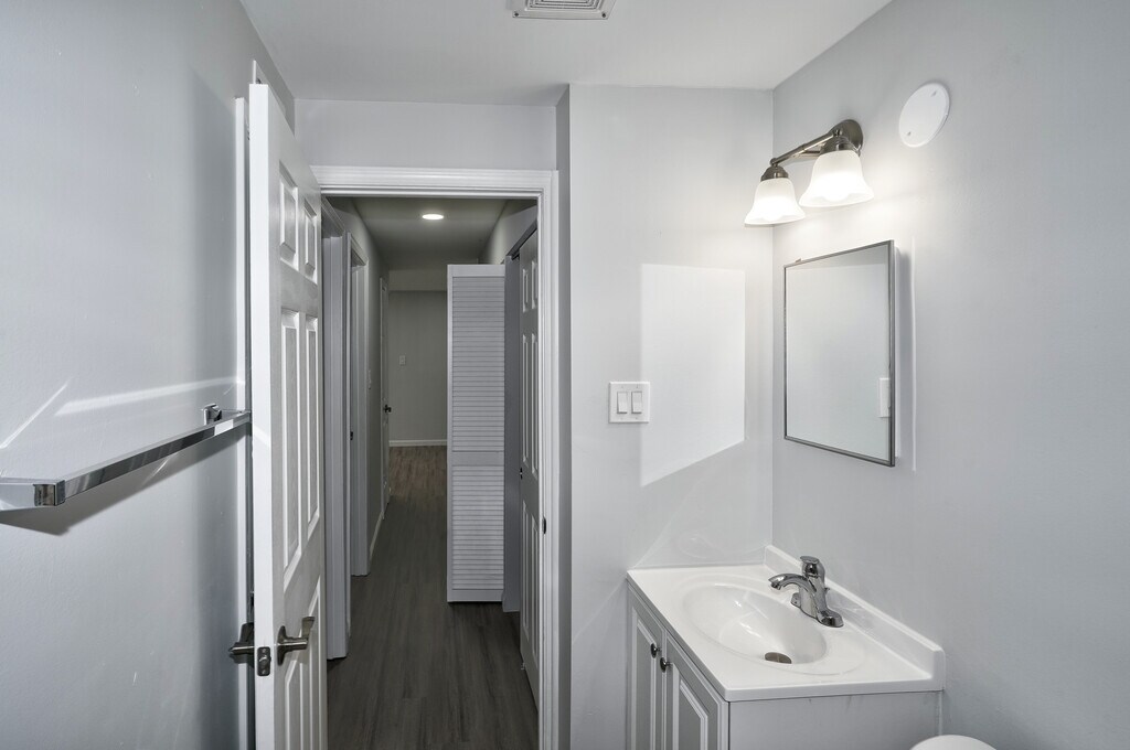 Raven Run Apartments in Baltimore, MD | ApartmentHomeLiving.com