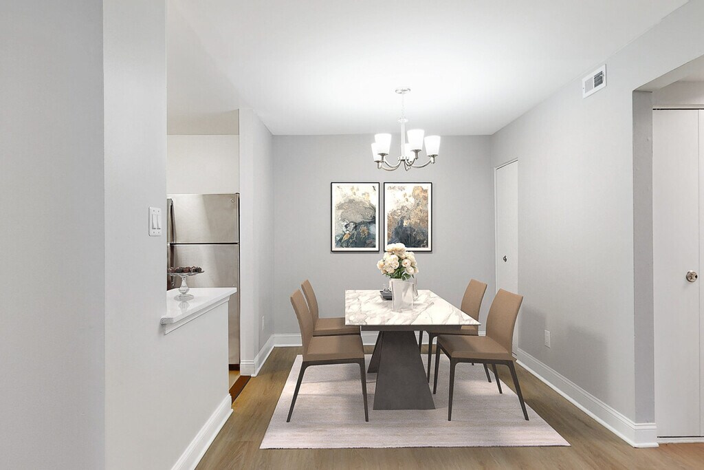 Middletown Trace Apartments in Langhorne, PA | ApartmentHomeLiving.com