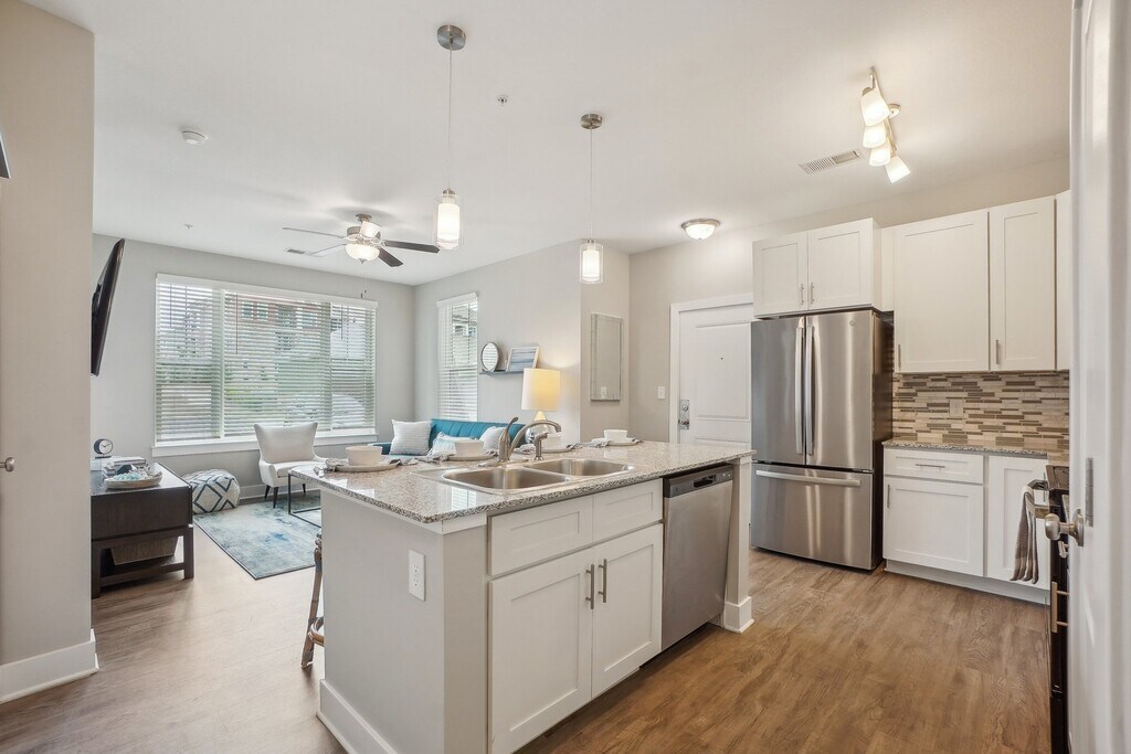 Addison Ridge Apartments in Fayetteville, NC | ApartmentHomeLiving.com