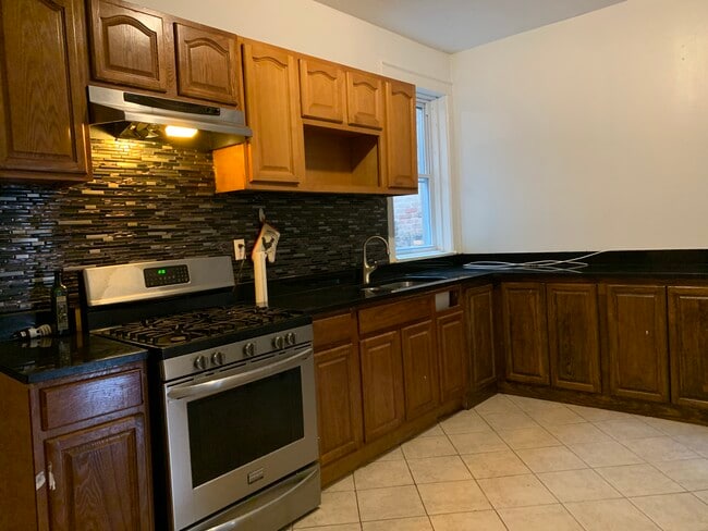 2114A Fulton St | Rentals in Brooklyn, NY