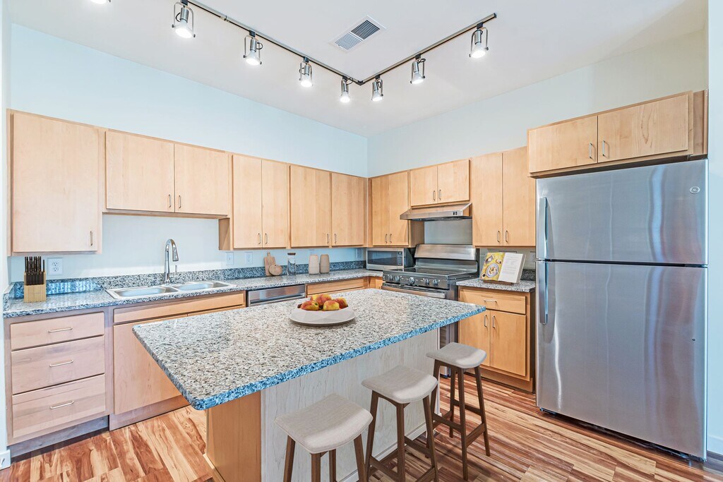 The Promenade Apartments in Mcdonough, GA | ApartmentHomeLiving.com