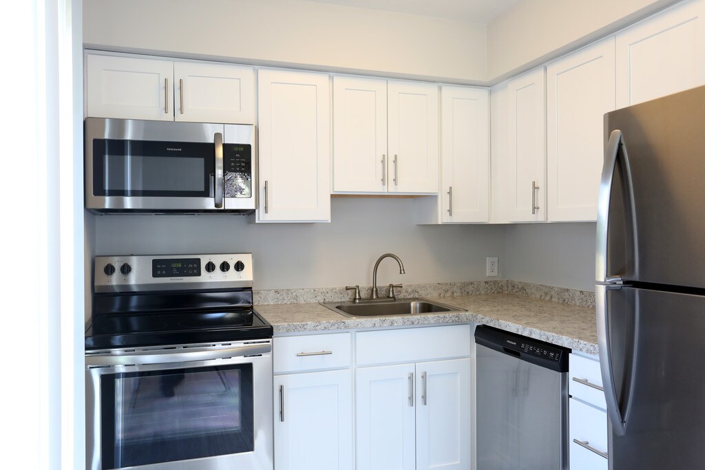 Sterling Glen | Lumberton, NJ Apartments