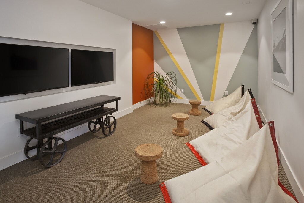 Bayside at Coronado | Coronado, CA Apartments