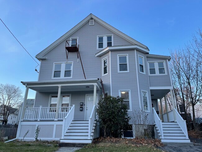 37 Maple St | Rentals in Norwood, MA