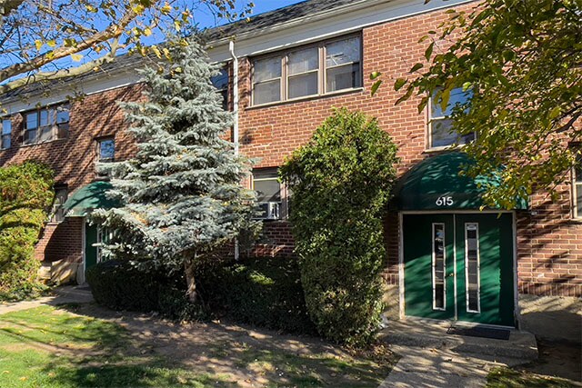 Fairfield Estates At Stewart Manor | Stewart Manor, NY Apartments