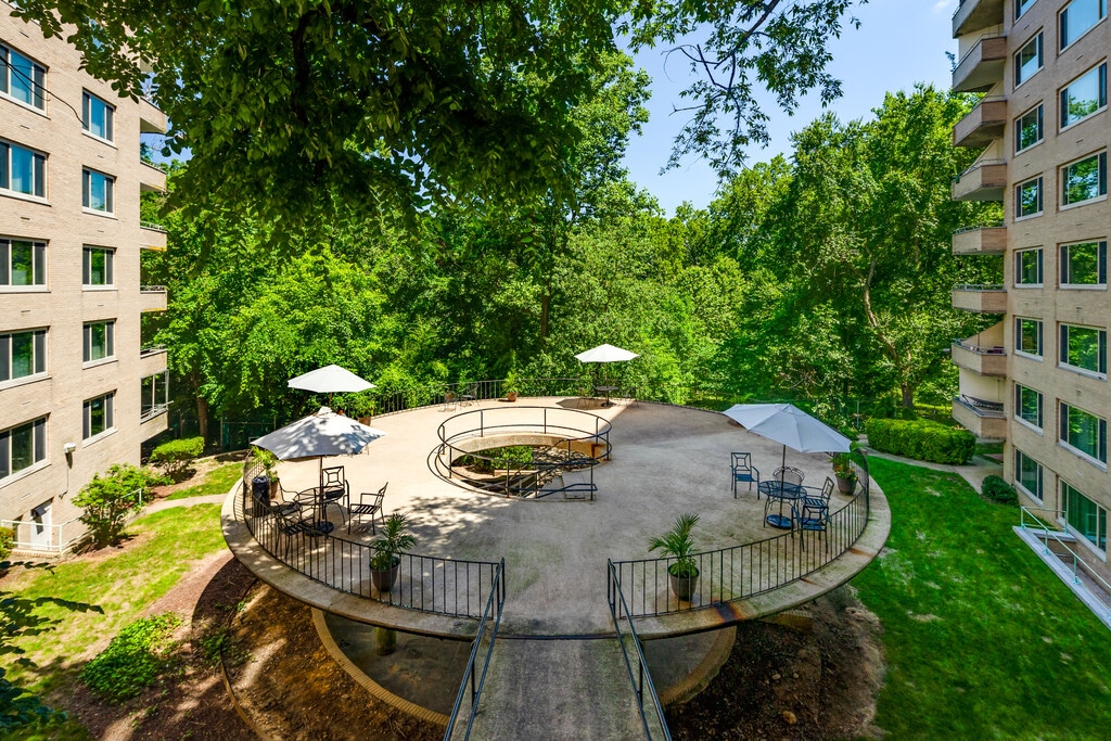 The Woodner Apartments in Washington, DC | ApartmentHomeLiving.com