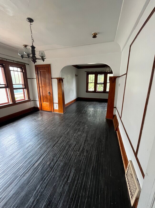 1622 S Union St | Rentals in Milwaukee, WI