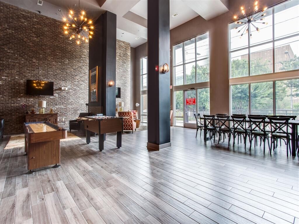 Skyline ATL Apartments in Atlanta, GA | ApartmentHomeLiving.com