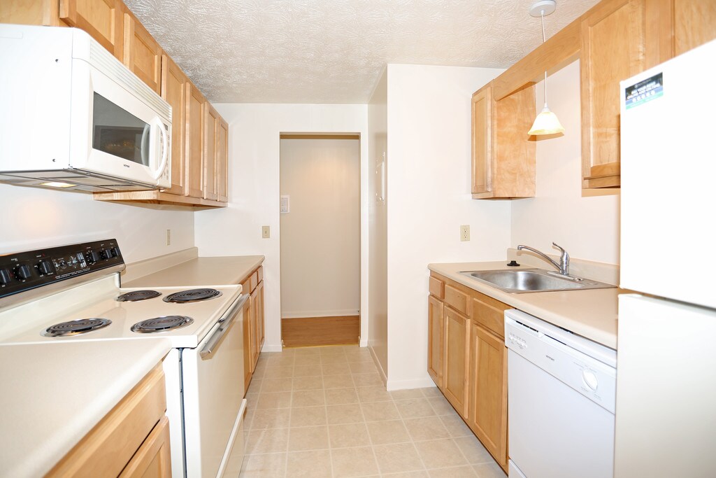Whitney Ridge Apartments | Fairport, NY Apartments