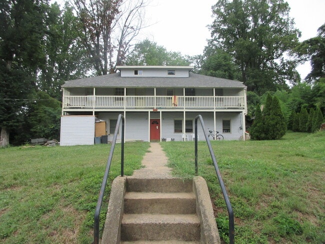 104 Dunova Ct | Rentals in Charlottesville, VA
