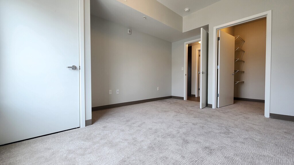 Residence at Discovery Square | Rochester, MN Apartments