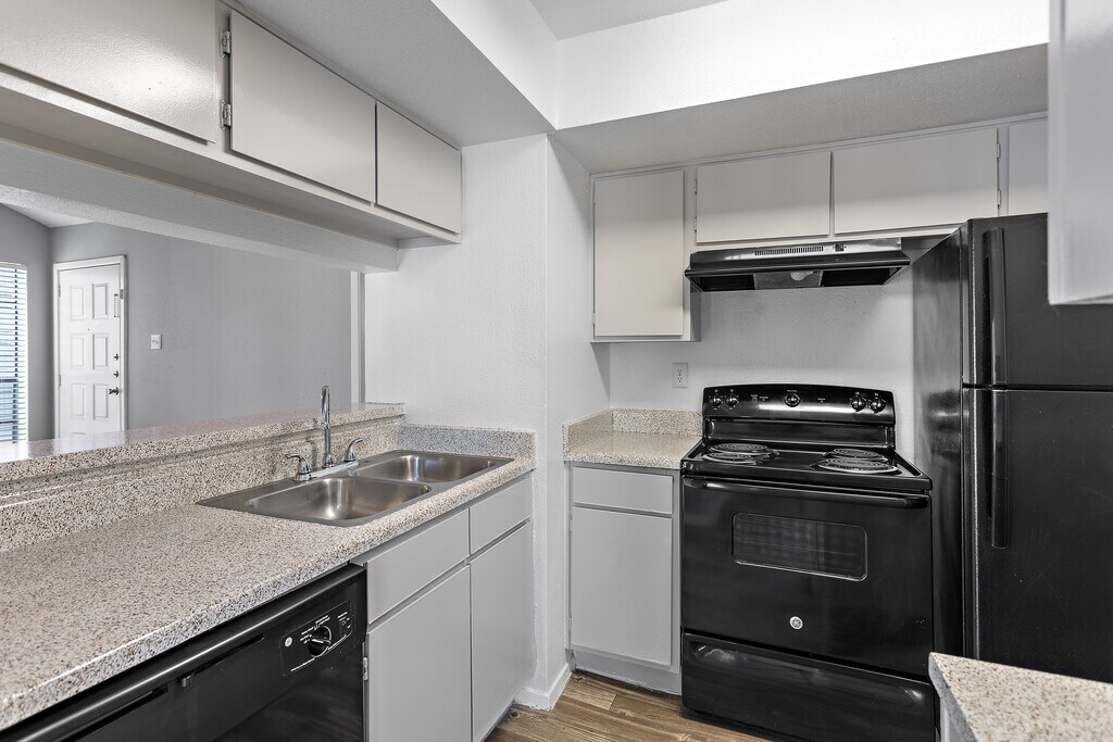 Brookfield Apartments | Houston, TX Apartments For Rent