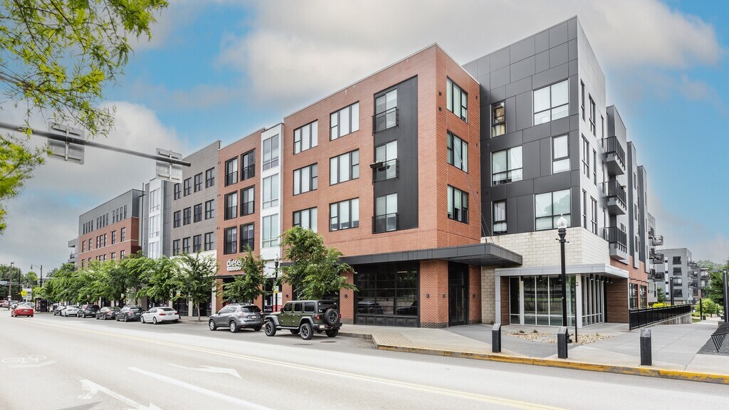 Arsenal 201 Apartments in Pittsburgh, PA | ApartmentHomeLiving.com