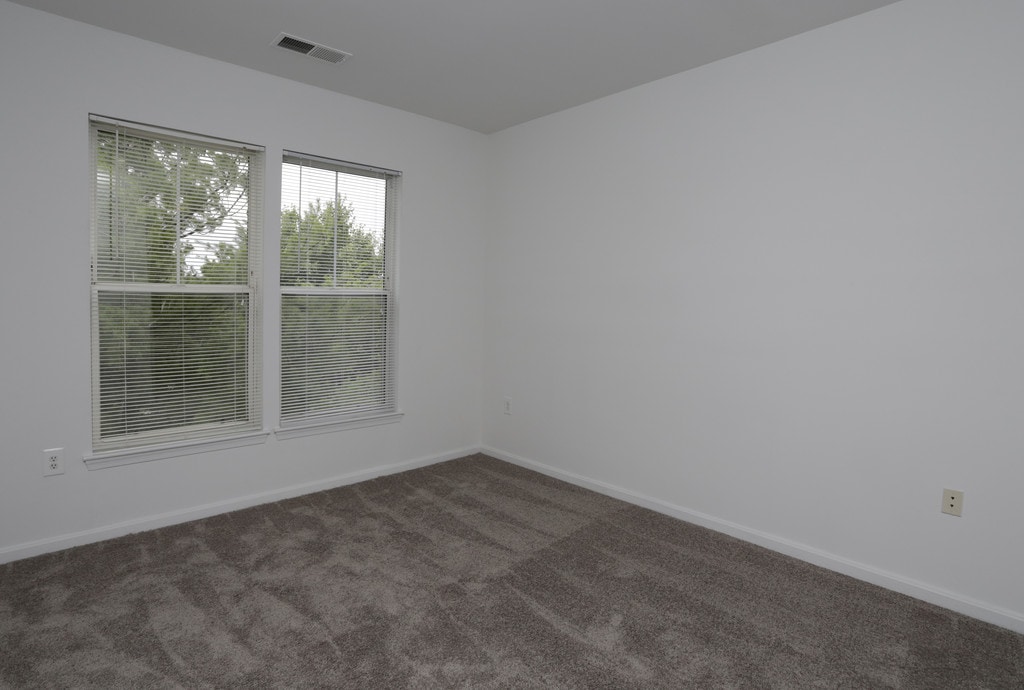 Arbor Ridge Apartments in Owings Mills, MD | ApartmentHomeLiving.com