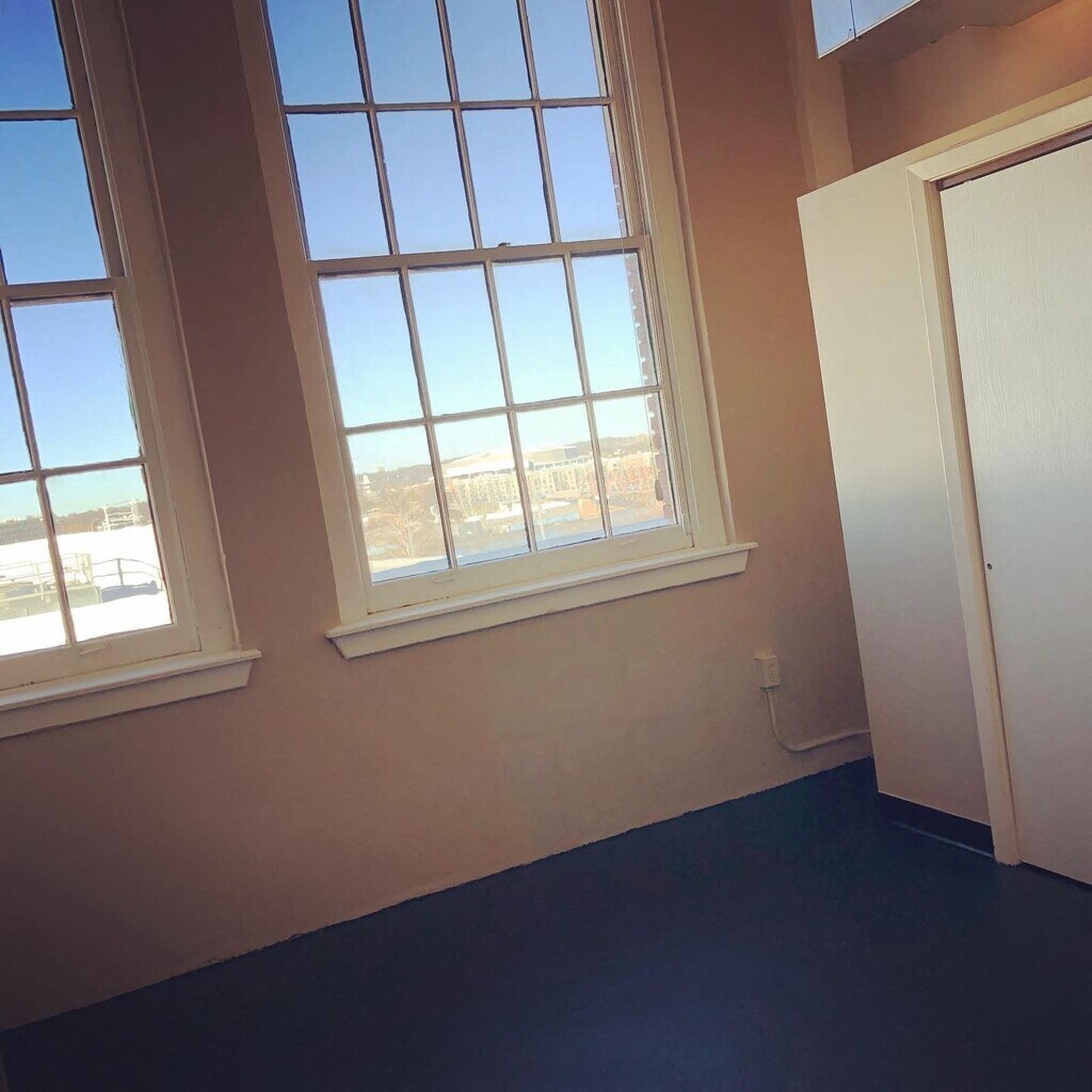 Block 2 Lofts Apartments in Little Rock, AR | ApartmentHomeLiving.com