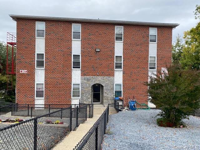 195 Hoover Rd, Unit 1L | Rentals in Yonkers, NY