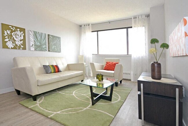 Quinpool Tower Apartments | Halifax, NS Apartments For Rent