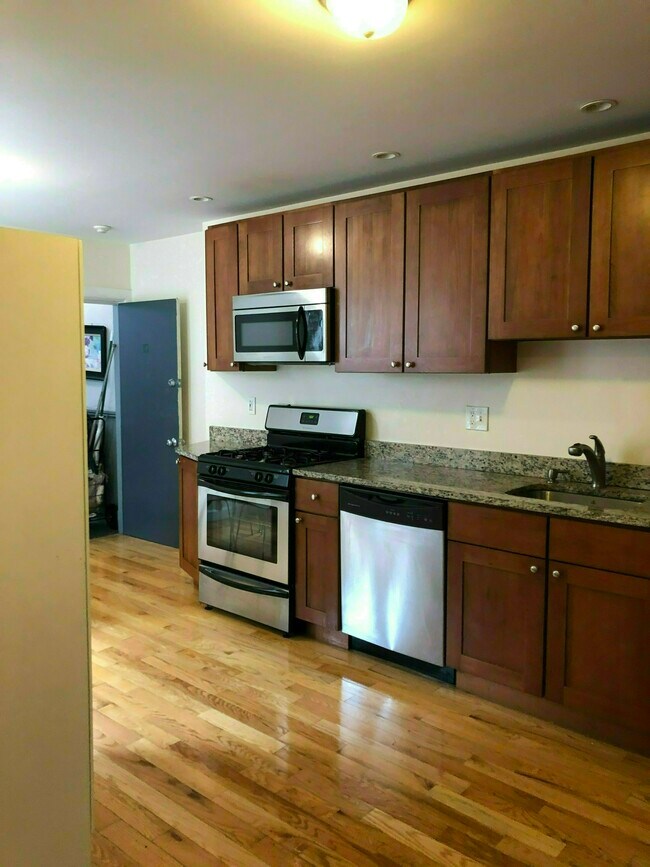 25 Clark St | Rentals in Boston, MA